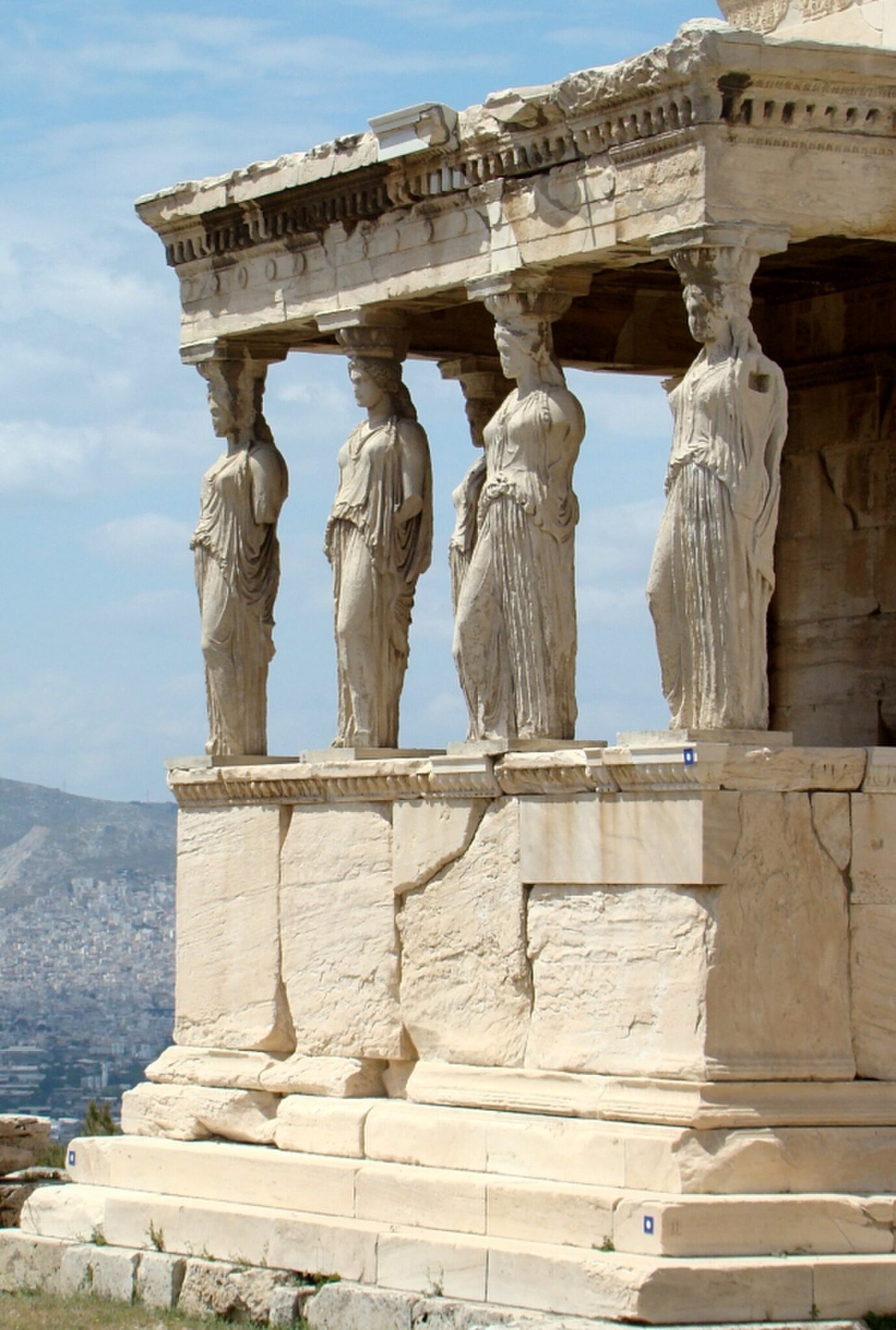 Negative Space in Drawing: 3 Helpful Uses – Binge Drawing